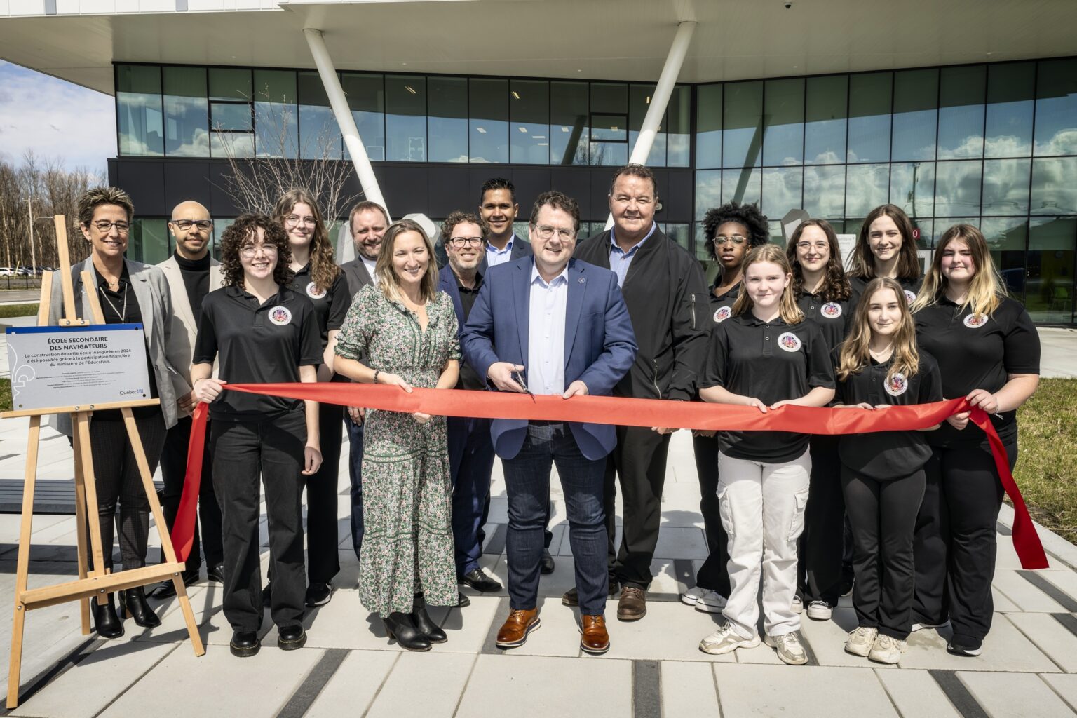 Inauguration des écoles secondaires des Navigateurs et des Échos